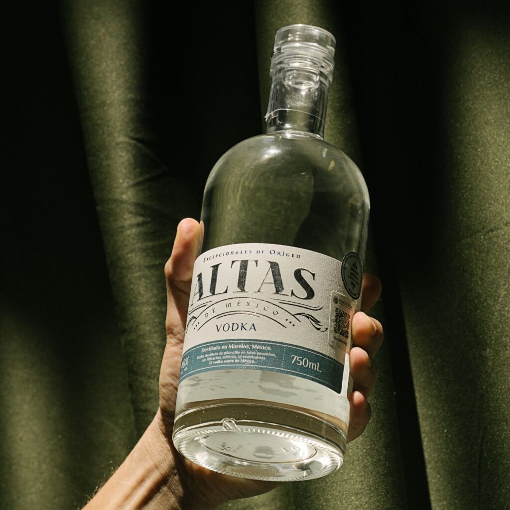 Altas, el vodka mexicano más exclusivo - Travel and Life